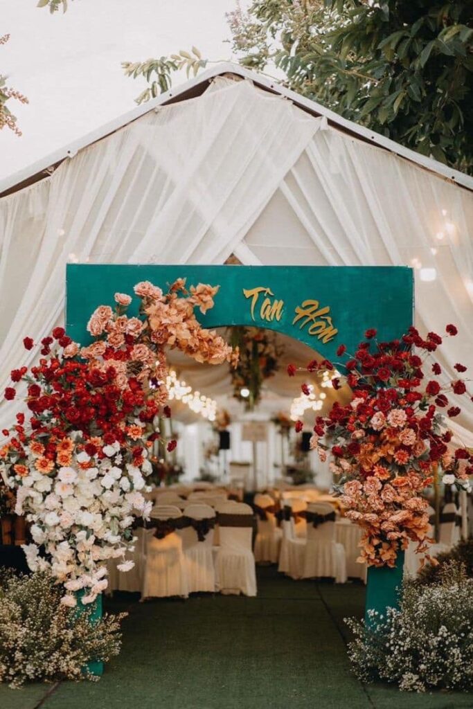 Trang Trí Gia Tiên-Tone Đỏ Truyền Thống - Traucauwedding