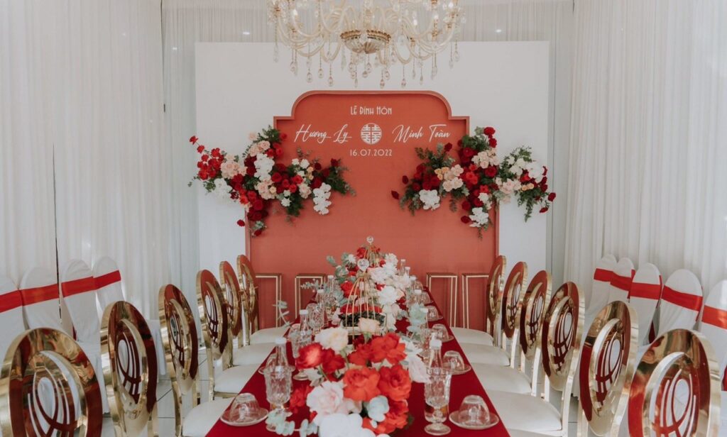 Trang Trí Gia Tiên-Tone Đỏ - Traucauwedding