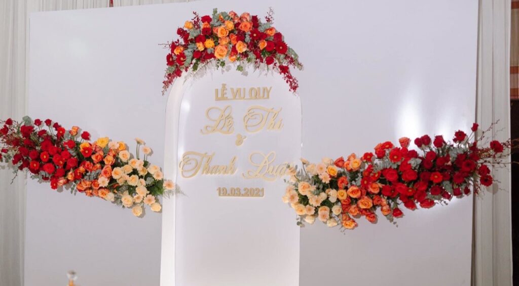 Trang Trí Gia Tiên-Tone Đỏ - Traucauwedding