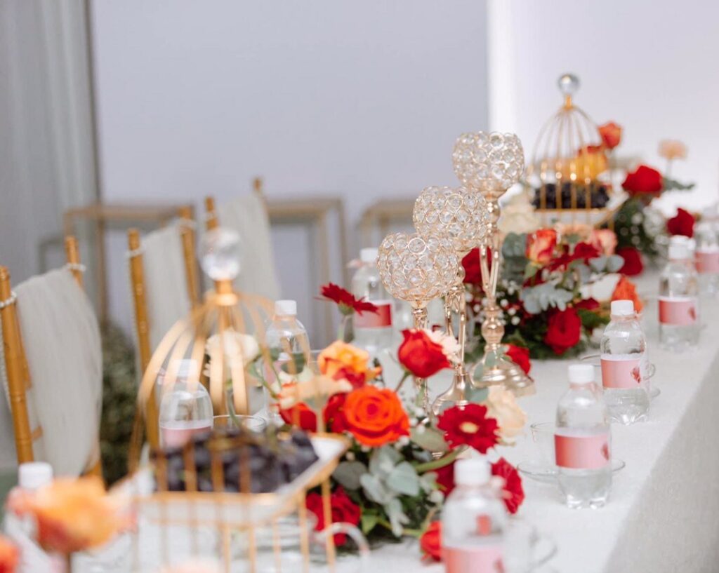 Trang Trí Gia Tiên-Tone Đỏ - Traucauwedding